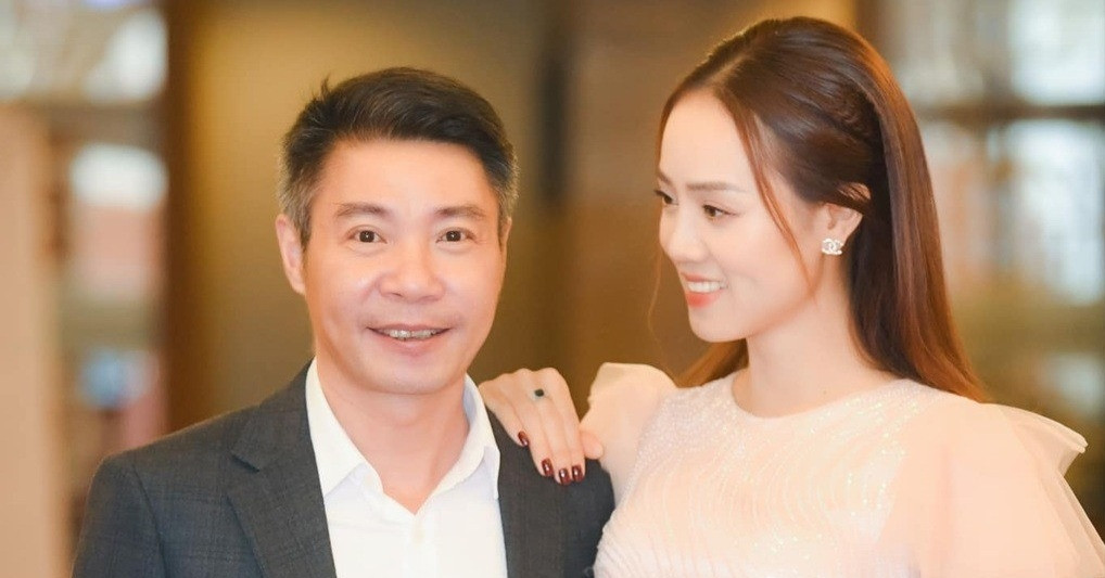 Vợ NSND Công Lý bức xúc lúc nửa đêm