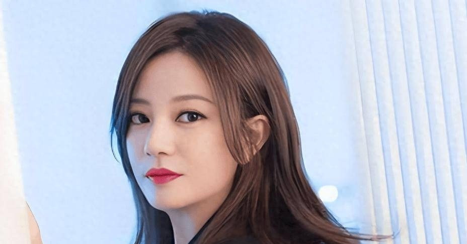Triệu Vy đang trải qua giai đoạn khó khăn nhất cuộc đời