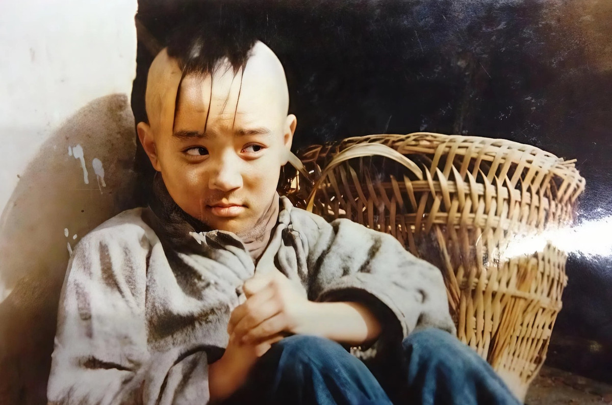 'Cậu bé Tam Mao' kinh điển của màn ảnh: Hào quang lụi tàn, giờ chật vật ...