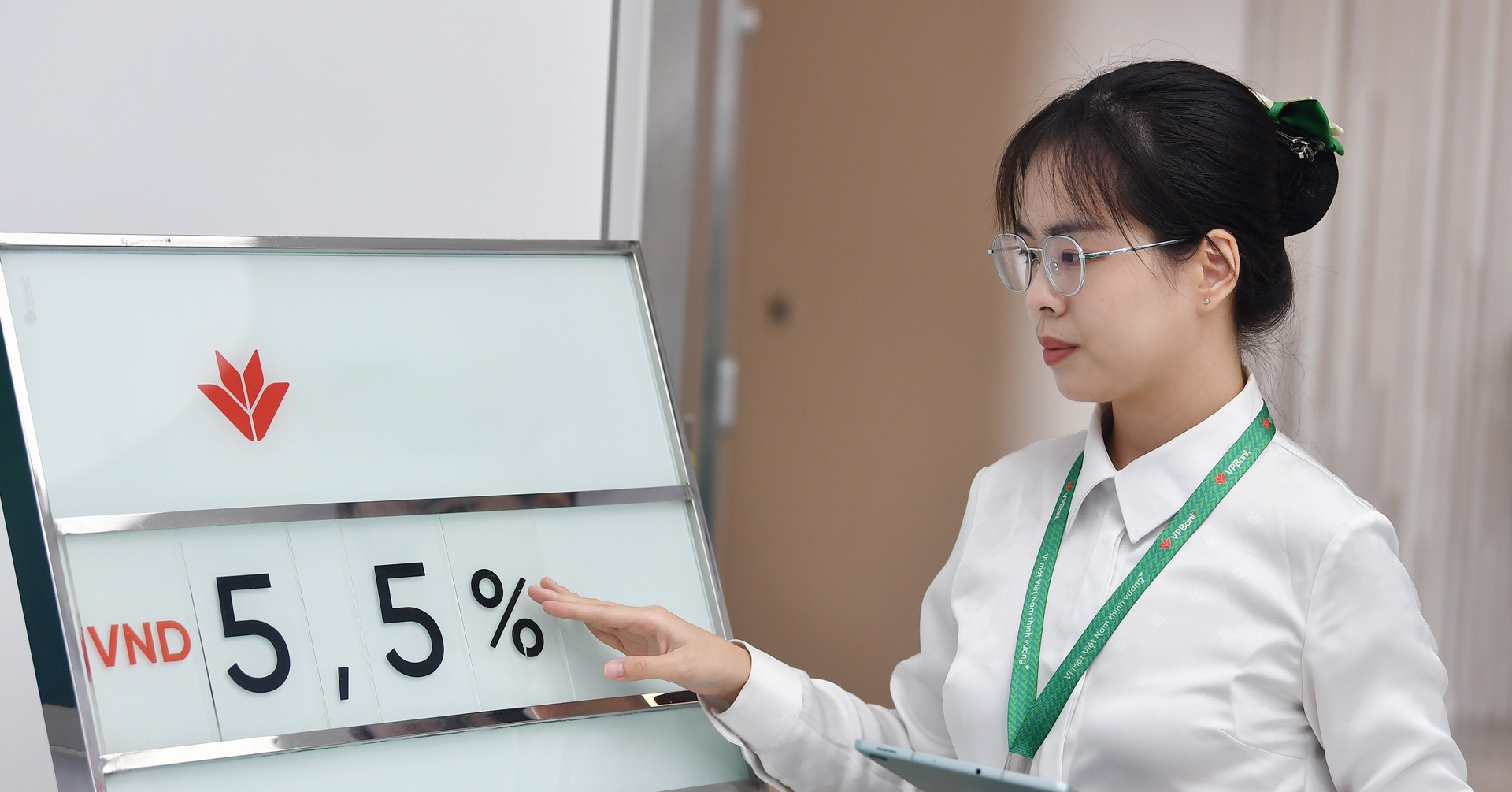 Lãi suất ngân hàng hôm nay 11/5/2026: 'Ông lớn' hạ hàng loạt, xuống ...