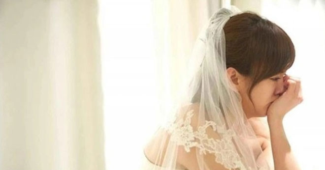 Vào ngày tái hôn được mẹ chồng cũ mang đến 1 món quà khiến tôi khó xử