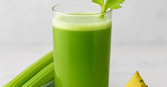 Nước ép cần tây thanh nhiệt, giúp hạ huyết áp nhưng 3 nhóm người không ...